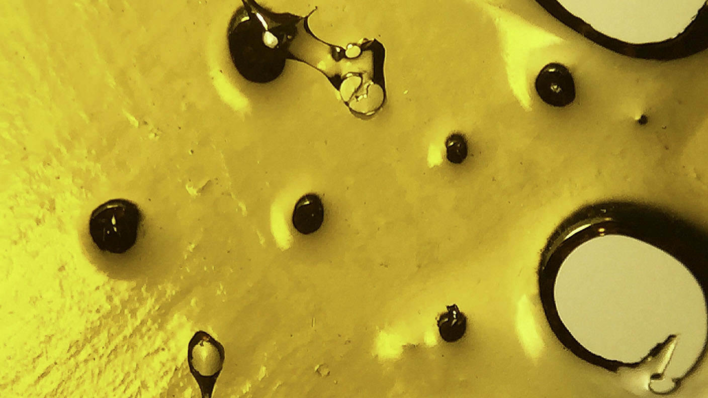 Solventless or Solvent-Based Cannabis Extracts? Pros, Cons, and How to ...